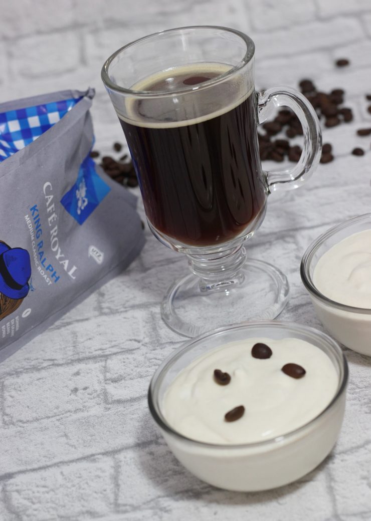 Kaffee verbindet mit Café Royal - The inspiring life